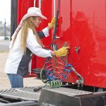 Coupling & Uncoupling from trailer safely - Len Dubois Trucking